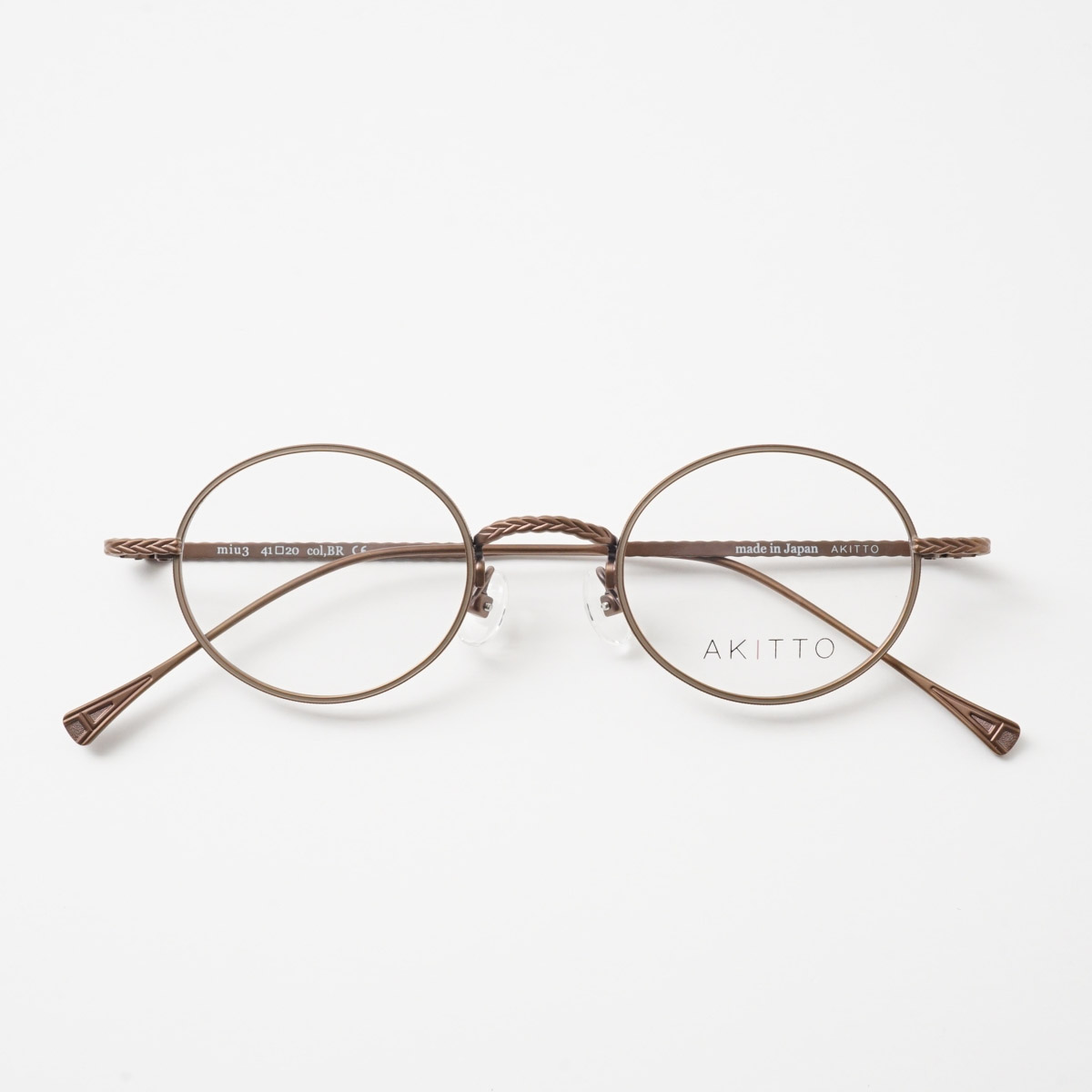 HibiMegane ONLINE SHOP / 強度近視でもキレイになれる！【AKITTO：アキット】の魅力とは